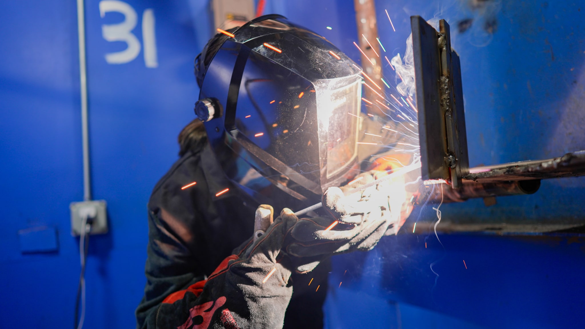 How To Become a Welder in Arizona - AAI