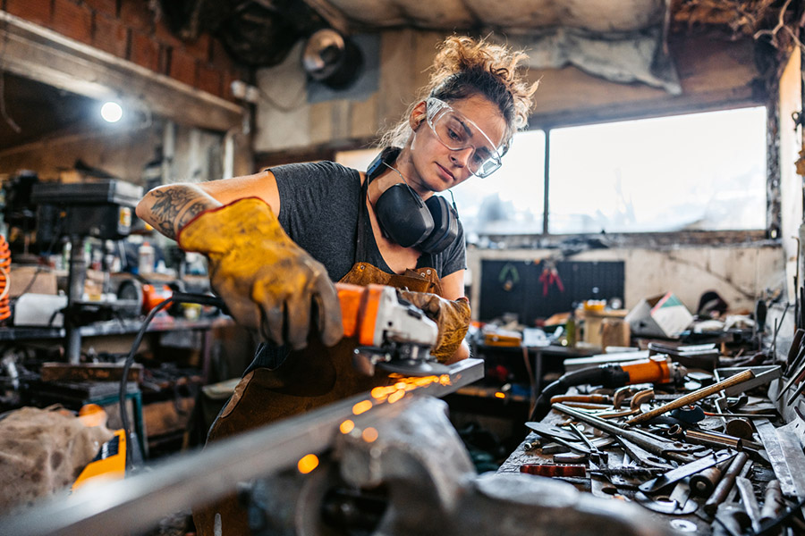 What Does a Welder Do? A Day in the Life of a Welder | AAI